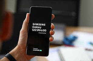 How to Fix Samsung S21/S22 Phone Screen that is Too Dark (STEPS) - Volt ...